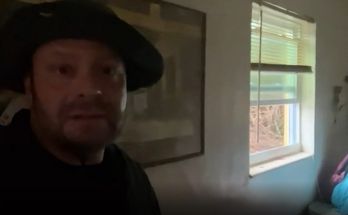 Mor i kørestol stod til at drukne: Så tog han en vanvittig beslutning