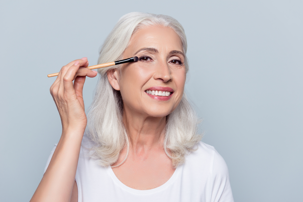 Makeup-artist deler 'revolutionerende' eyeliner-tip til kvinder over 50
